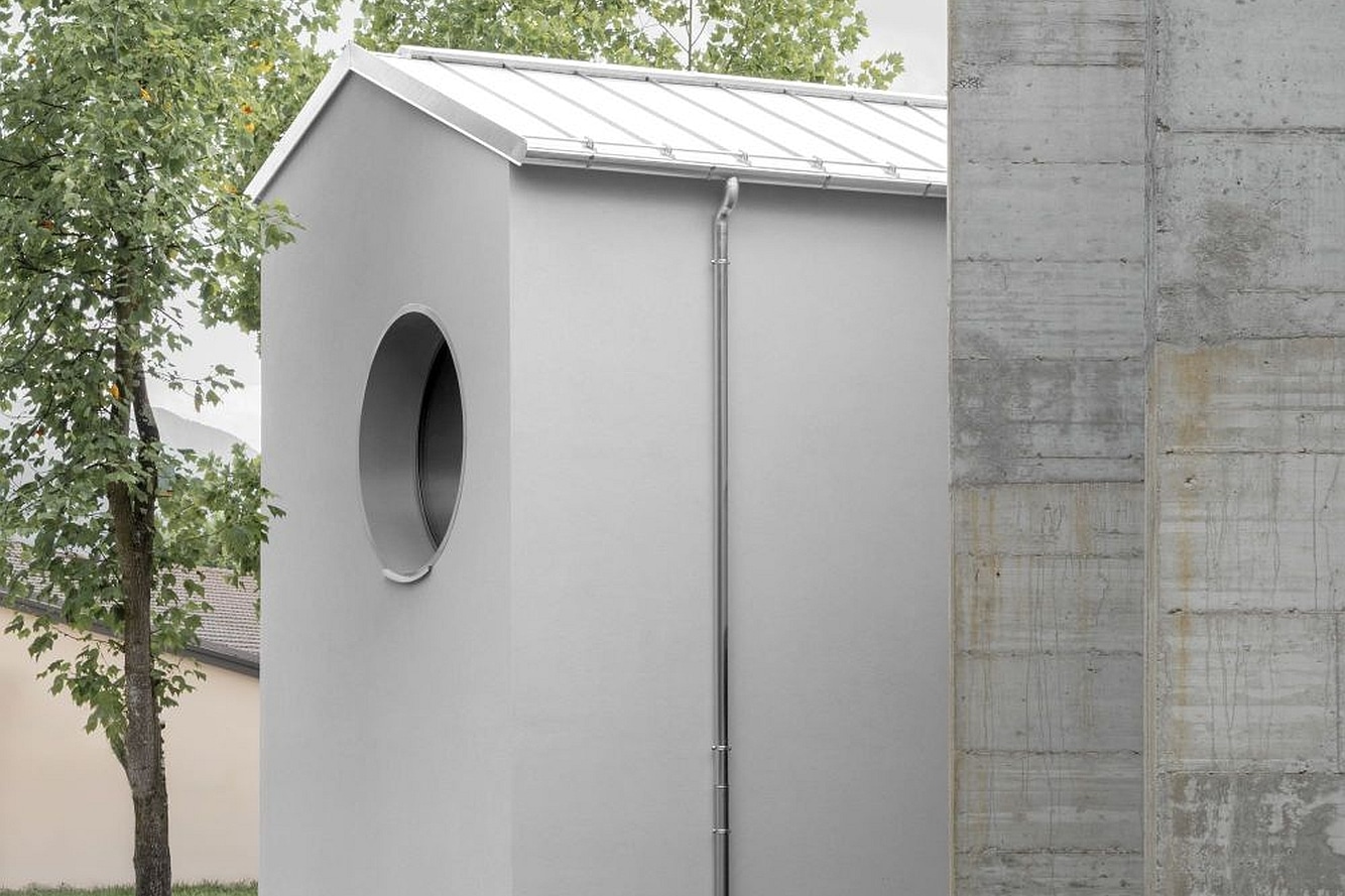 Il (micro) nido sull'albero: l'architettura come gioco - Requadro